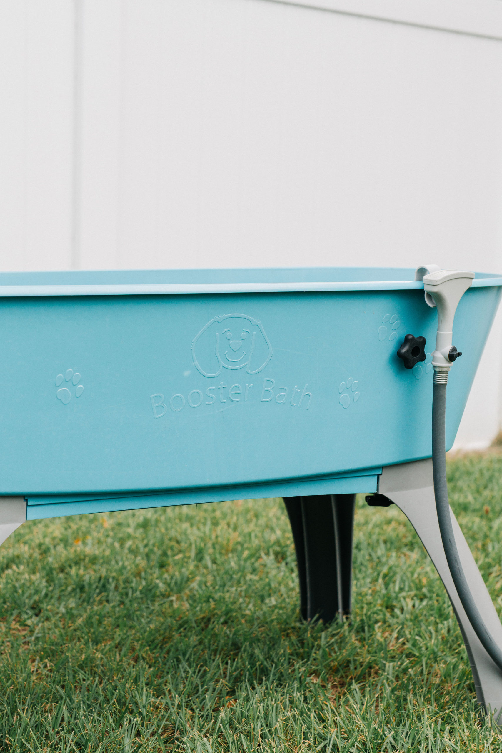 Booster Bath For Dogs: Outdoor Dog Wash Station