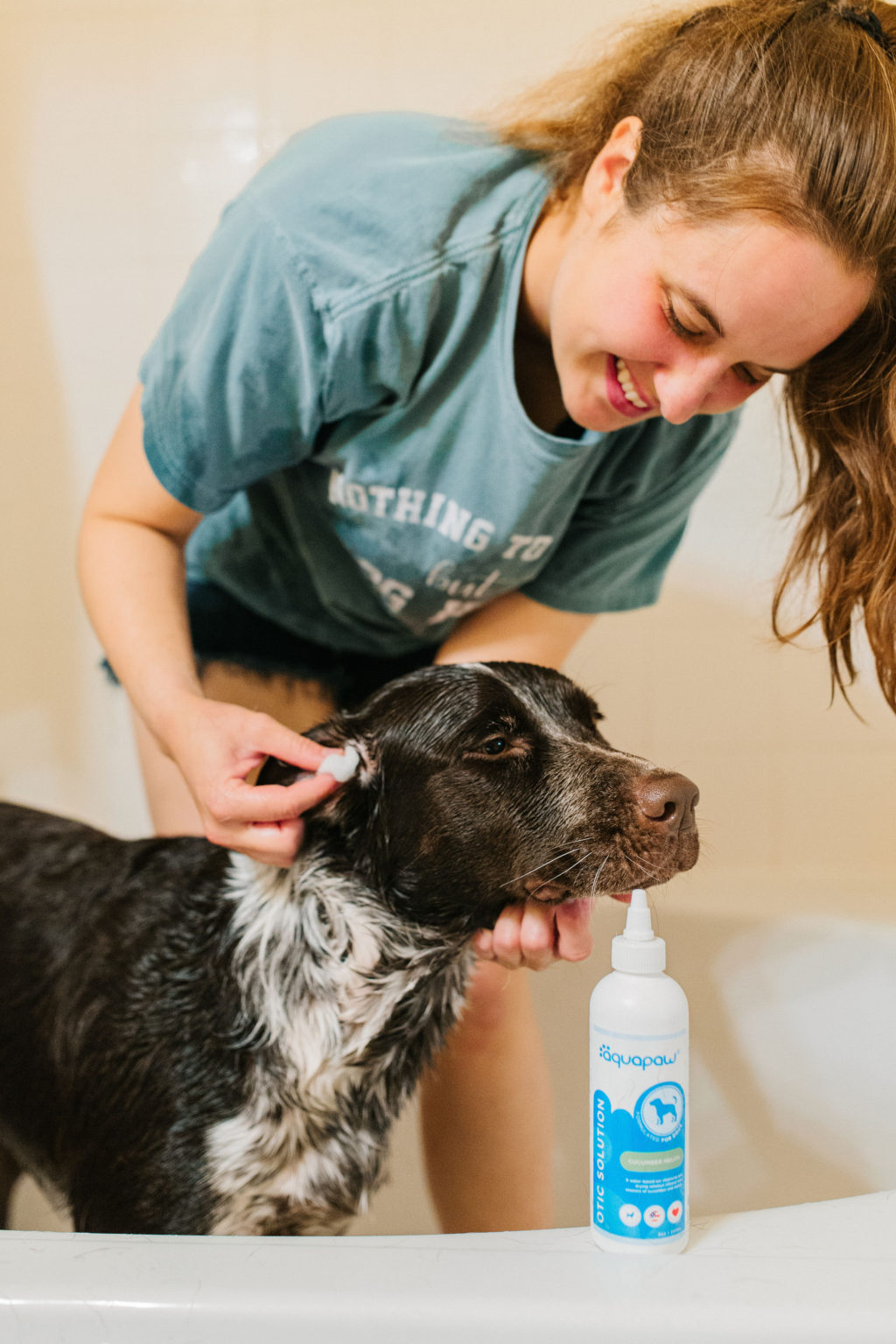 Aquapaw Pet Bathing Tool Review – Sparkles and Sunshine Blog