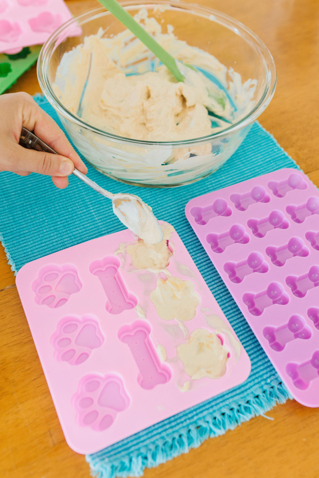 Peanut Butter, Yogurt & Banana Homemade Dog Popsicle Recipe – Sparkles ...