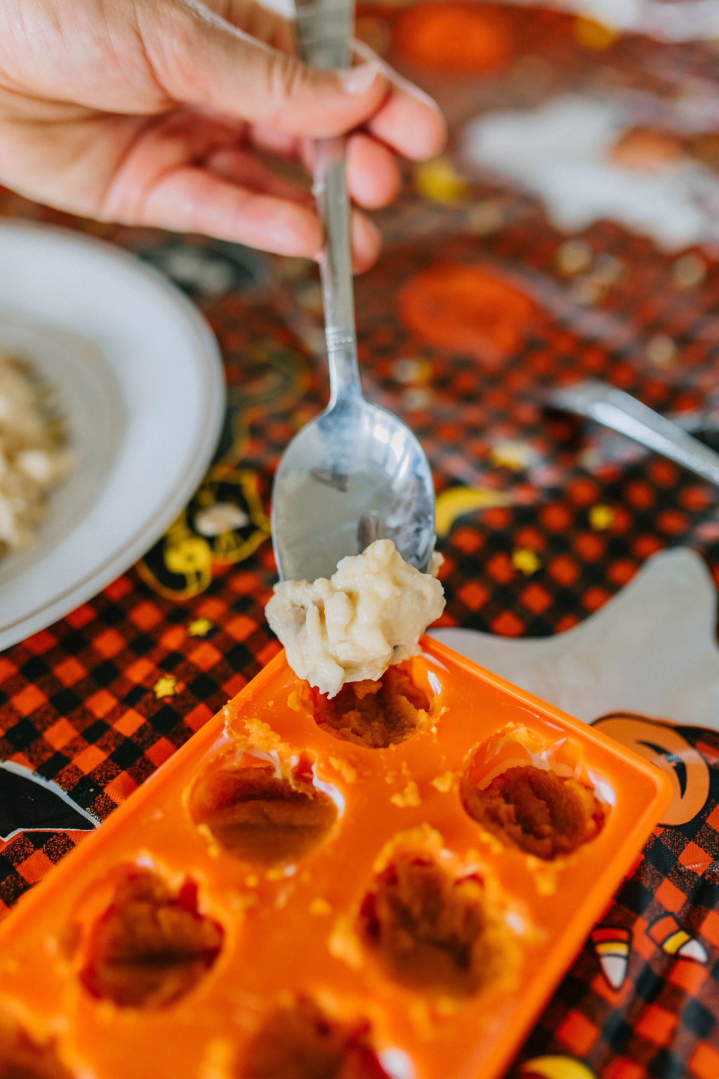 KONG Filling Idea: Halloween Dog Treat Recipe – Sparkles and Sunshine Blog