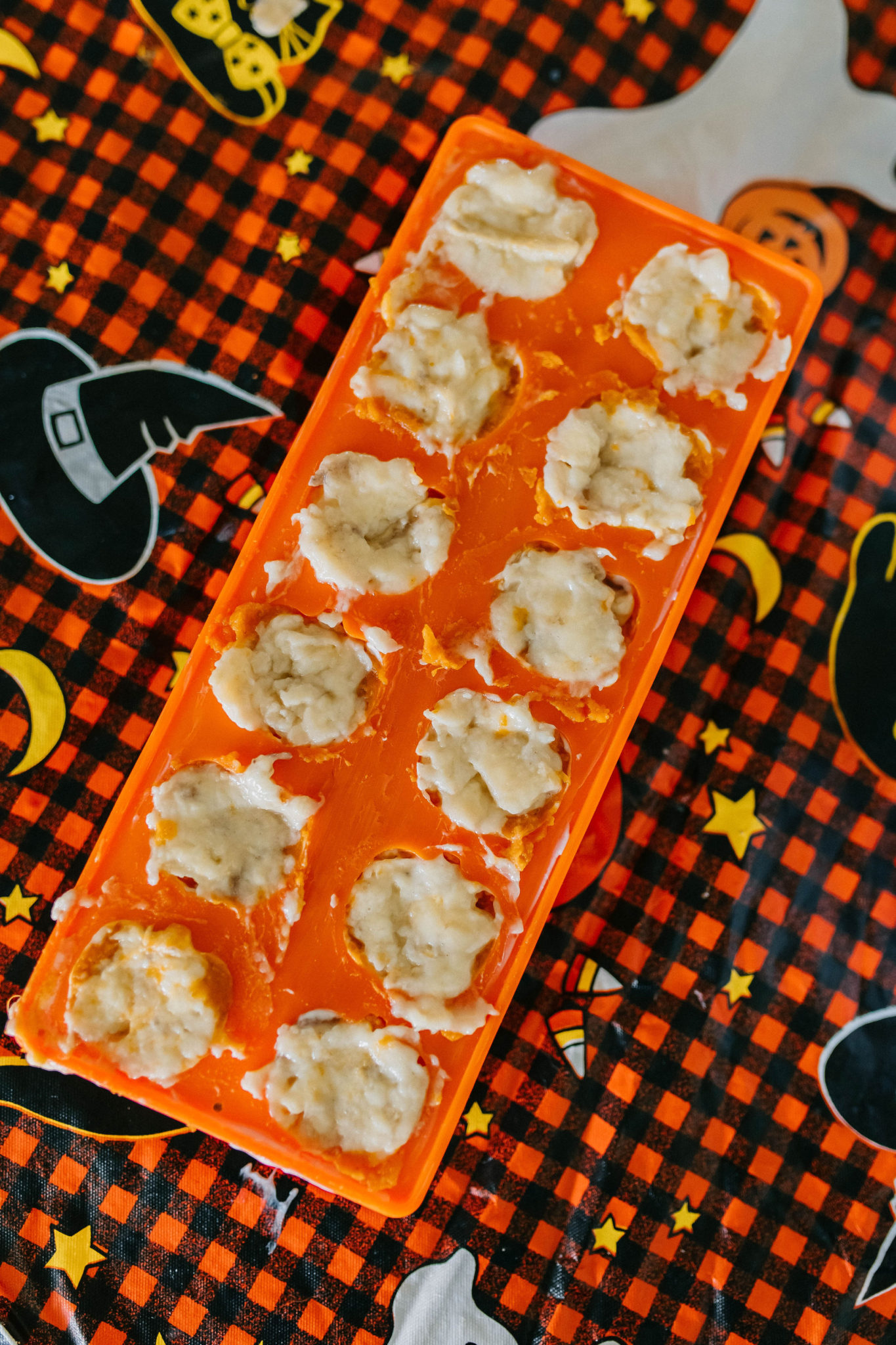 KONG Filling Idea: Halloween Dog Treat Recipe – Sparkles and Sunshine Blog