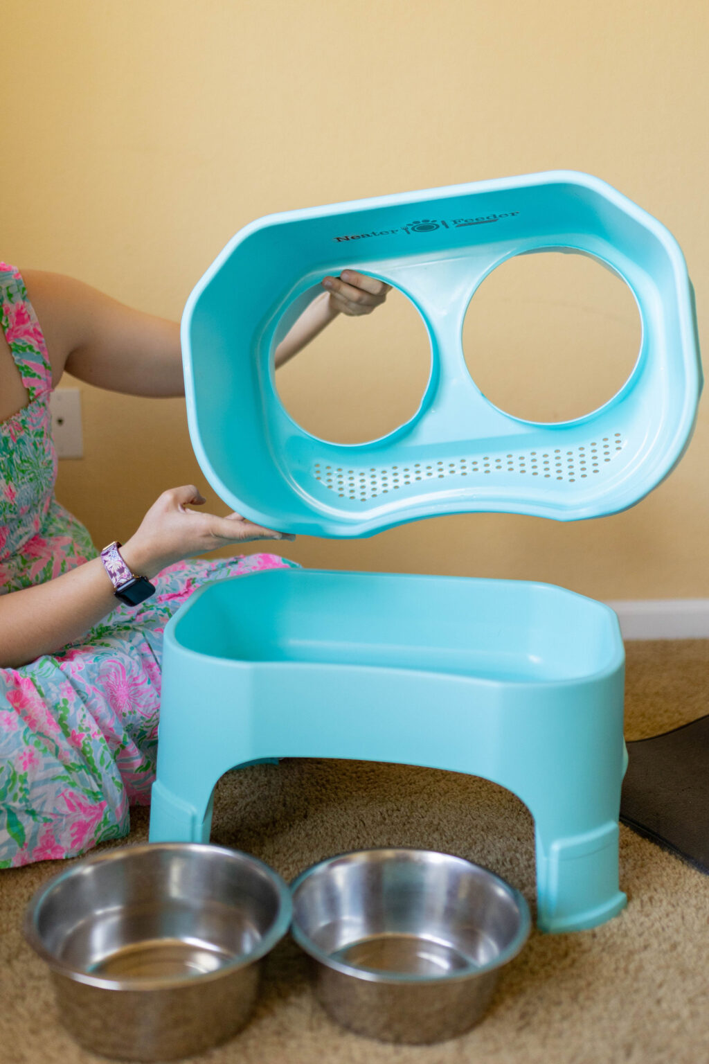 Raised Slow Feeder Dog Bowls: Neater Pets Neater Feeder Deluxe Review ...